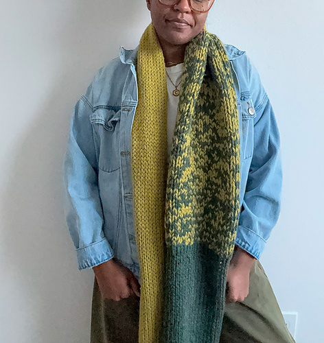 Ravelry: Two-Tone Flow Scarf pattern by She Tried It!
