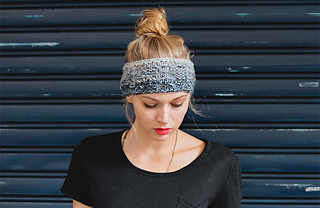 Ravelry: The Arrow Headband pattern by Davina Choy