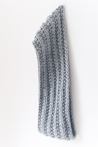Ravelry: Mistake Rib Infinity Scarf pattern by Davina Choy