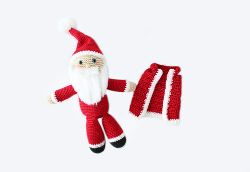 Ravelry: Santa Claus Plushie pattern by Shehla Ahmed
