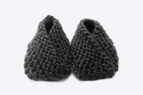 Ravelry: Crossover Baby Booties pattern by Shehla Ahmed