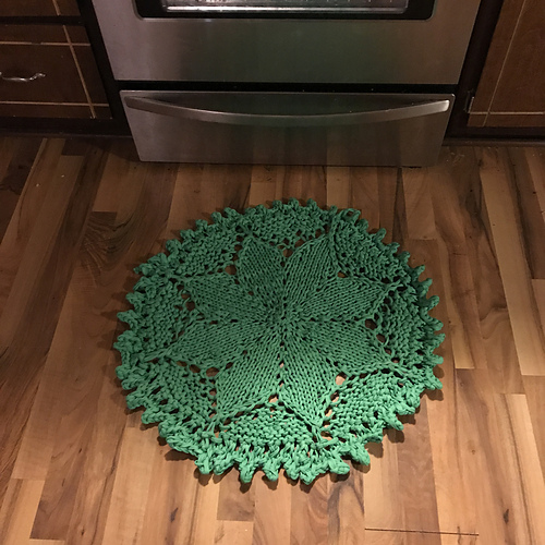 Ravelry: Lotus Rug pattern by Sheila Bond