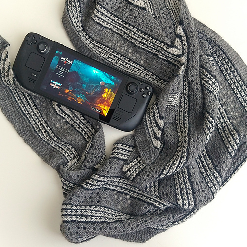Ravelry: Wolf Shawl pattern by Tea Bercek