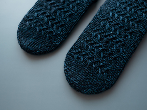 Ravelry: Ajiro socks pattern by Yucca
