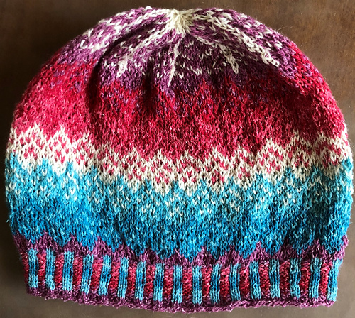 Ravelry: Húm Hat - Dusk pattern by Sigrun Arna