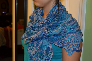 Ravelry: SillyNMknitaholic's Aqua Shawl