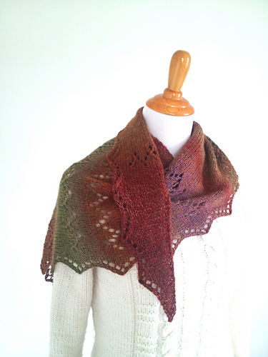 Ravelry: Meadow Brook Shawlette pattern by Simone Kereit