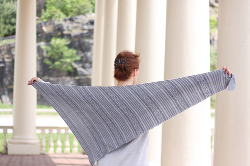 Ravelry: Spandrel Shawl pattern by Simone Kereit
