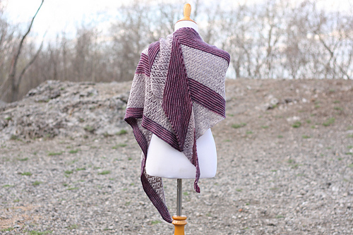 Ravelry: Simone's Wedding Shawl pattern by Simone Kereit