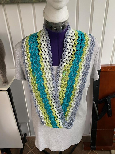 Ravelry: Cling Wrap pattern by Vicki Mikulak