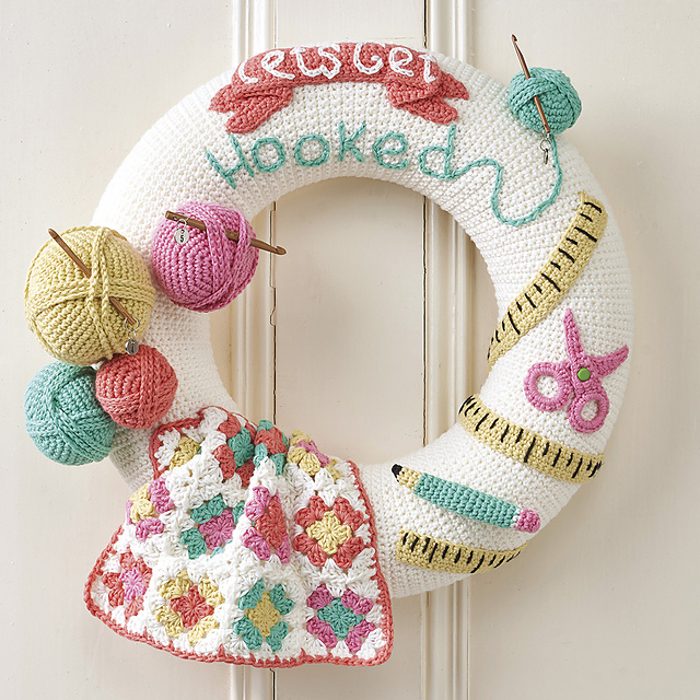 Ravelry: Wreath pattern by Natalie Beard