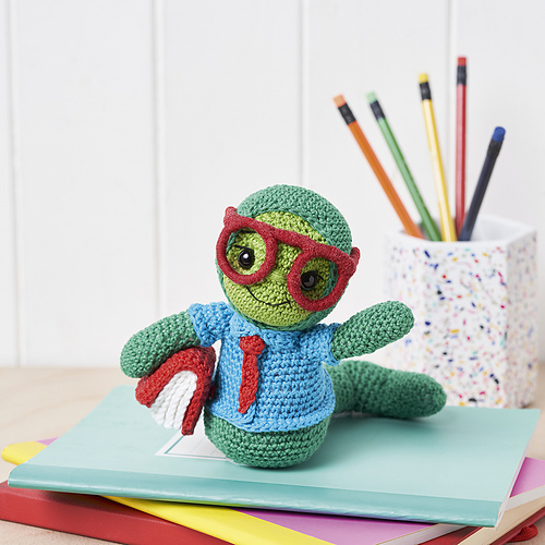 Ravelry: Bookworm Amigurumi pattern by Lisa Paddock