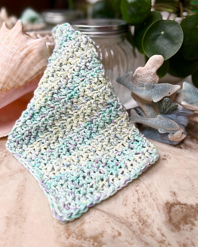 Ravelry: Devol Dishcloth pattern by Naomi Dillon