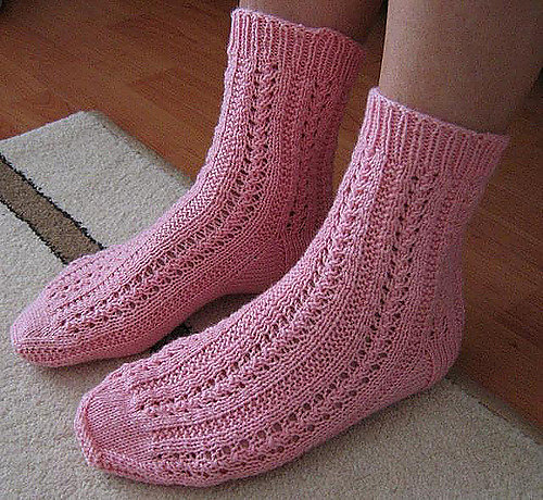 Ravelry: Strawberry Field pattern by Sirkku Siiskonen