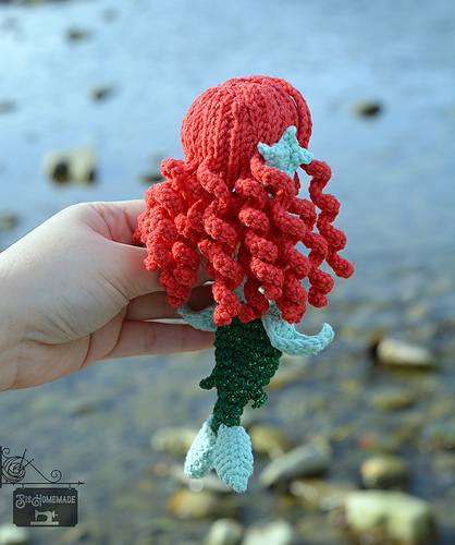 Ravelry: Mermaid rattle pattern by SisHomemade