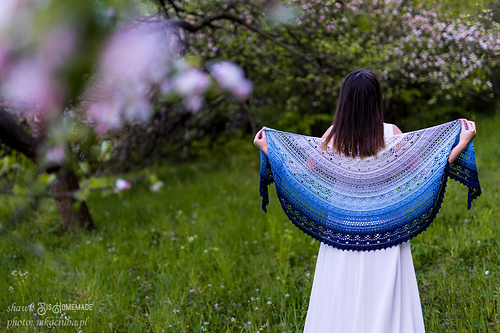 Ravelry: SisLove Half Circle pattern by SisHomemade
