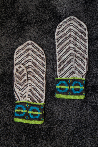 Ravelry: Underground pattern by Skeindeer Knits