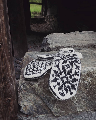 Some speedy selbu mittens popped the cherry on my first ever mitten ...