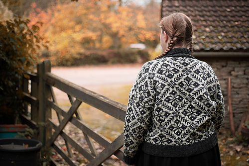 Ravelry: Selbu Coat pattern by Skeindeer Knits