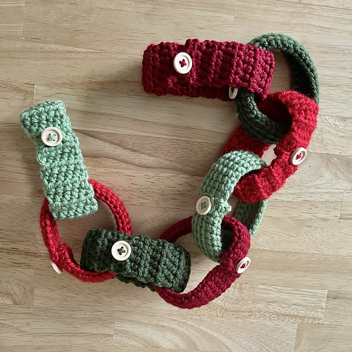 Ravelry: Christmas Countdown "Paper" Chains pattern by Skagit Valley ...
