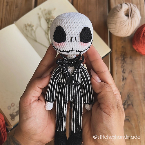 Ravelry: Jack and Sally Amigurumi pattern by Cindy Soto