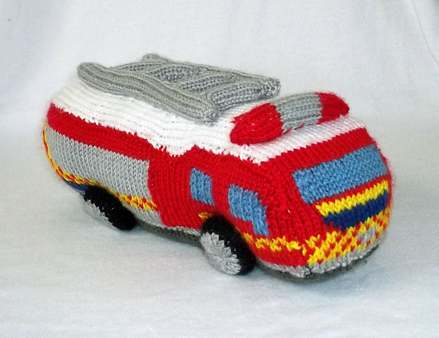 Ravelry: Fire truck pattern by Skye Bothma