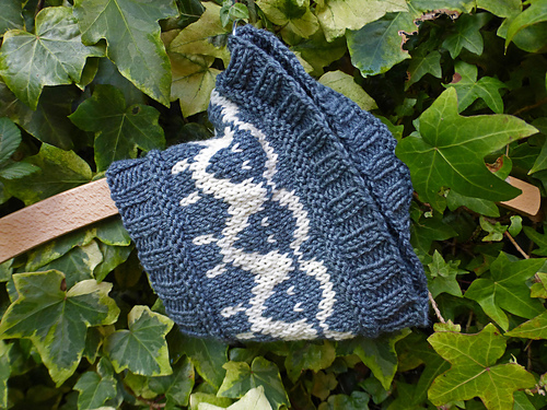 Ravelry: Woolly Sheep Cowl pattern by Sylvia Leake