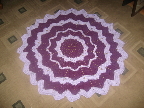 Ravelry: Round Ripple 12 to 24 Points pattern by Donna Mason-Svara