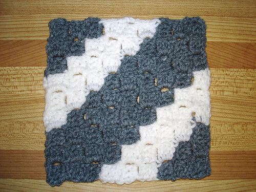 Ravelry: Diagonal Box Stitch Square 6x6 pattern by Donna Mason-Svara