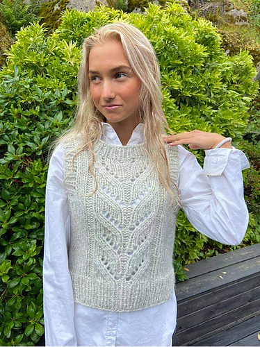 Ravelry: OLLI SLIPOVER pattern by Solfrid Aastvedt Dahl