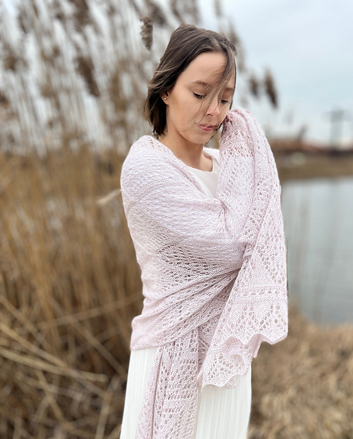 Ravelry: Farxaan Shawl pattern by Monika Winiarska