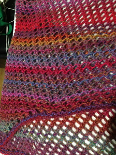 Ravelry: SparkleLite's Diagonal Eyelet Cowl