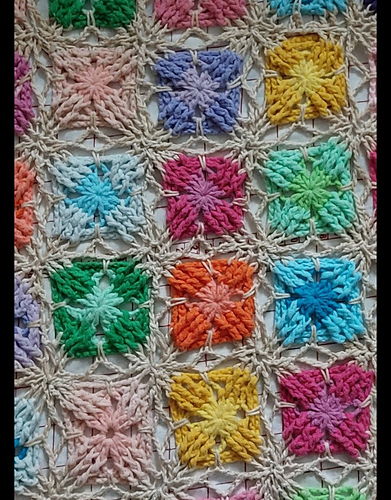 Ravelry: Flower Motif Blanket pattern by Helda Panagary