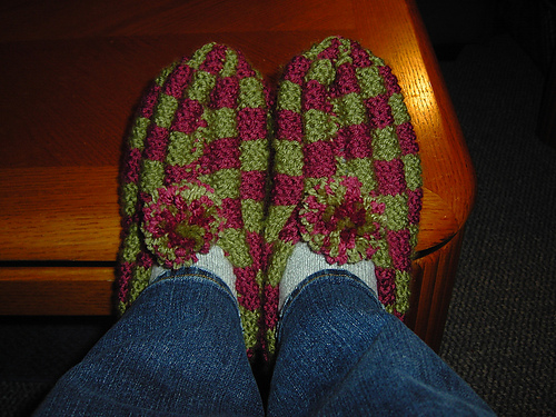 Ravelry: Checkerboard Slippers pattern by Phentex