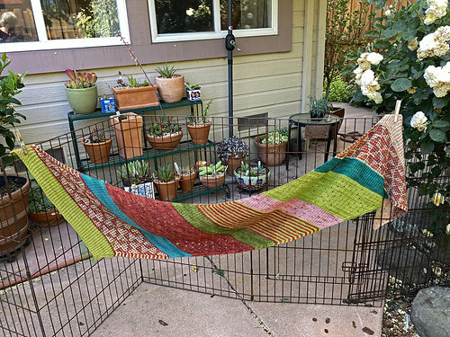 Ravelry: Oh Happy Wrap pattern by Lisa Hannes