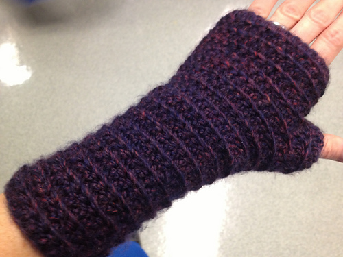 Ravelry: Lopi Fingerless Mittens pattern by Tidy Stitches