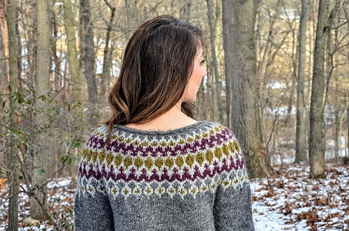 Ravelry: Treysta pattern by Jennifer Steingass