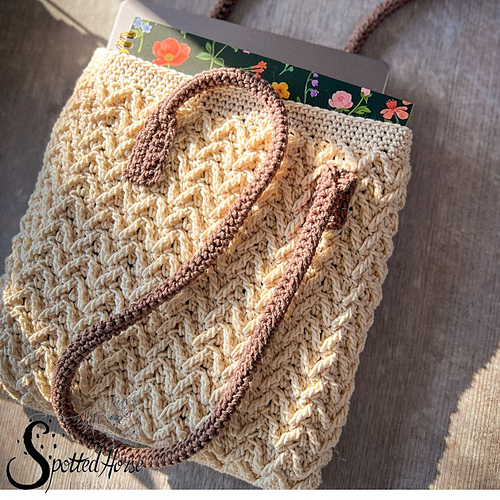 Ravelry: Laptop Tote Bag pattern by Christine Blue