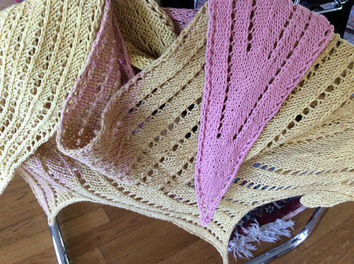 Ravelry: ~FINS~ pattern by Mindy Ross