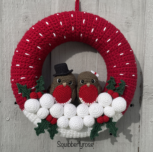 Ravelry: Robin wreath pattern by selina page