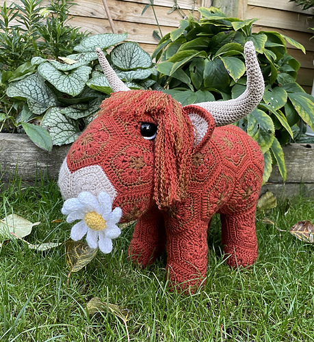 Ravelry: Hilda the African Flower highland cow pattern by selina page