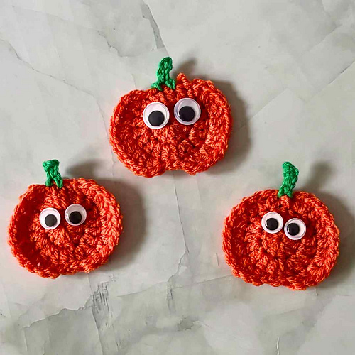 Ravelry: Simple Pumpkin Applique pattern by May Shehab