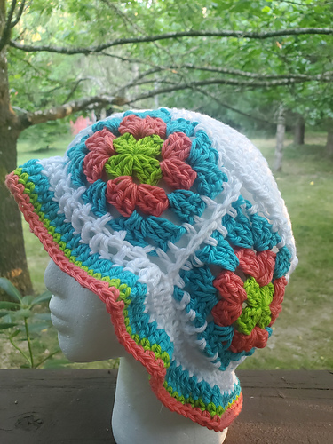 Ravelry: Granny Squares & Stripes Bucket Hat pattern by May Shehab