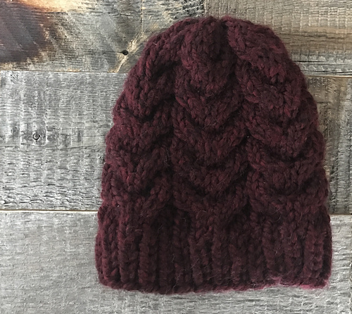 Ravelry: Horseshoe Cable Knit Toque pattern by Andrea Kemper