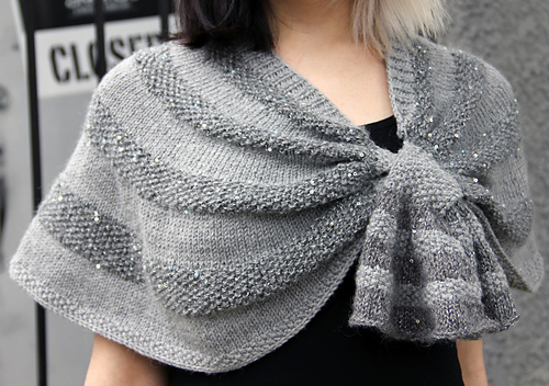 Ravelry: Vintage Capelet pattern by StevenBe