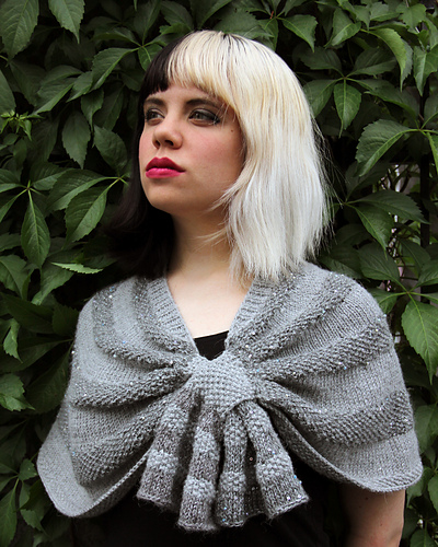 Ravelry: Vintage Capelet pattern by StevenBe