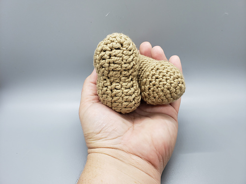 Ravelry: Lil' Bug Soft Packer pattern by Stitchbug Studio