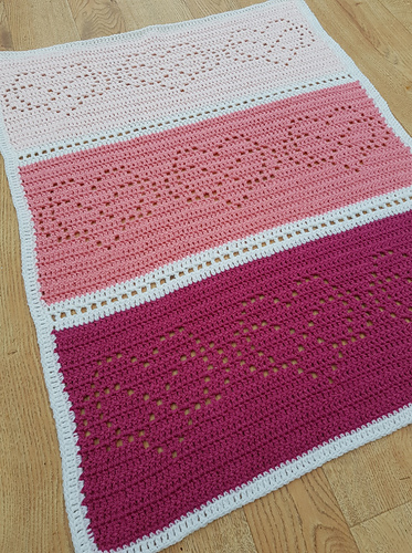Ravelry: Infinity Hearts Blanket pattern by Emma Moss