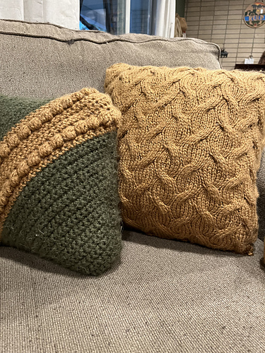 Ravelry: Sandy Waves Pillow pattern by Stacey Roman