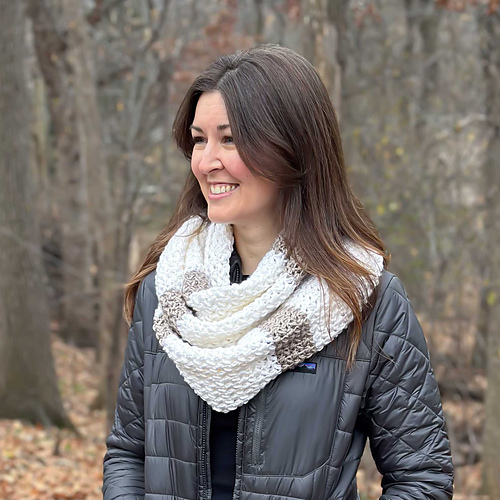 Ravelry: Textured Infinity Scarf pattern by Jessica Underwood